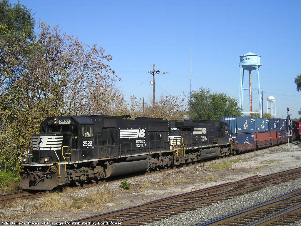 NS 2522 On NS 25 A Southbound